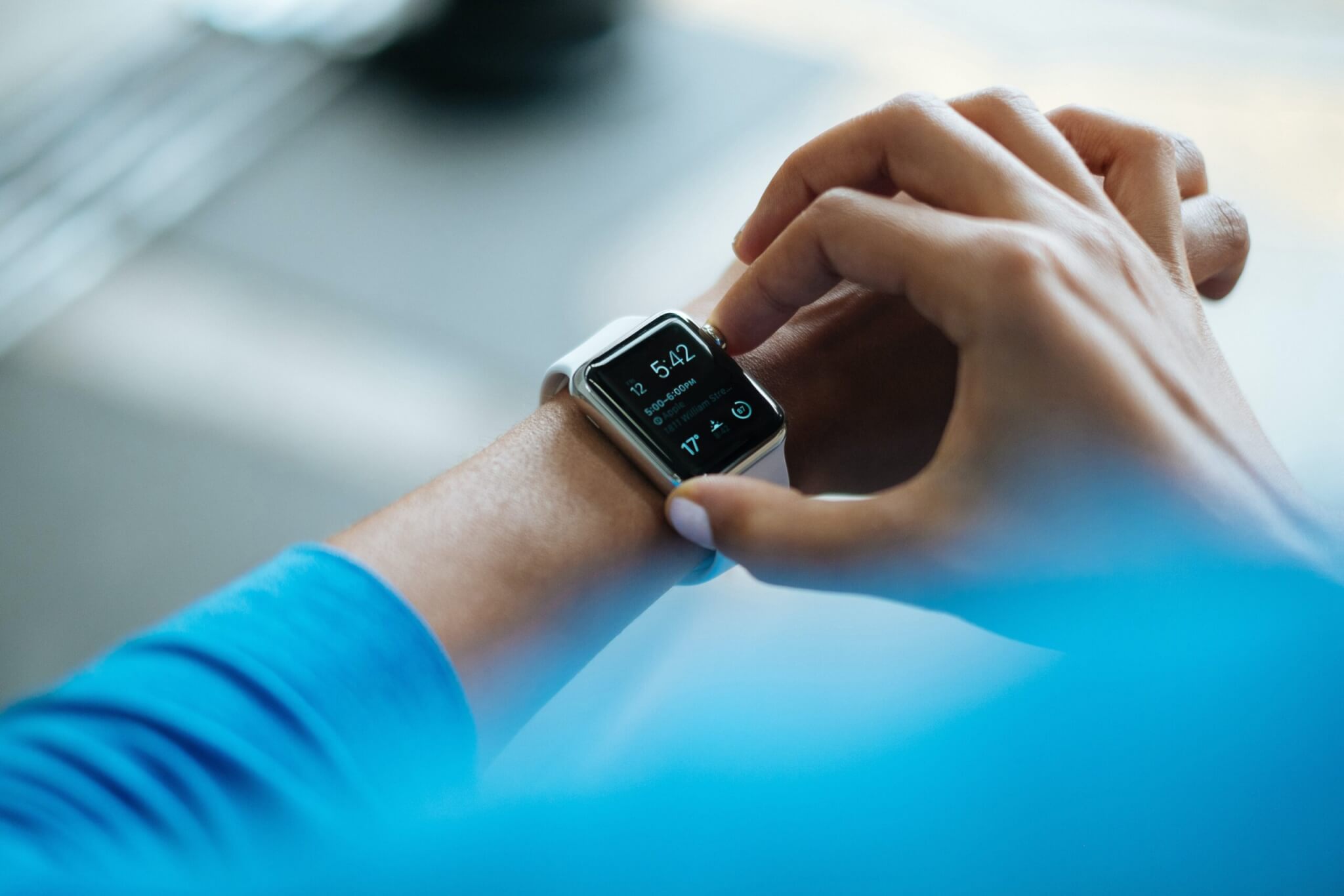 Smartwatches and wearable fitness trackers could trigger heart attacks ...