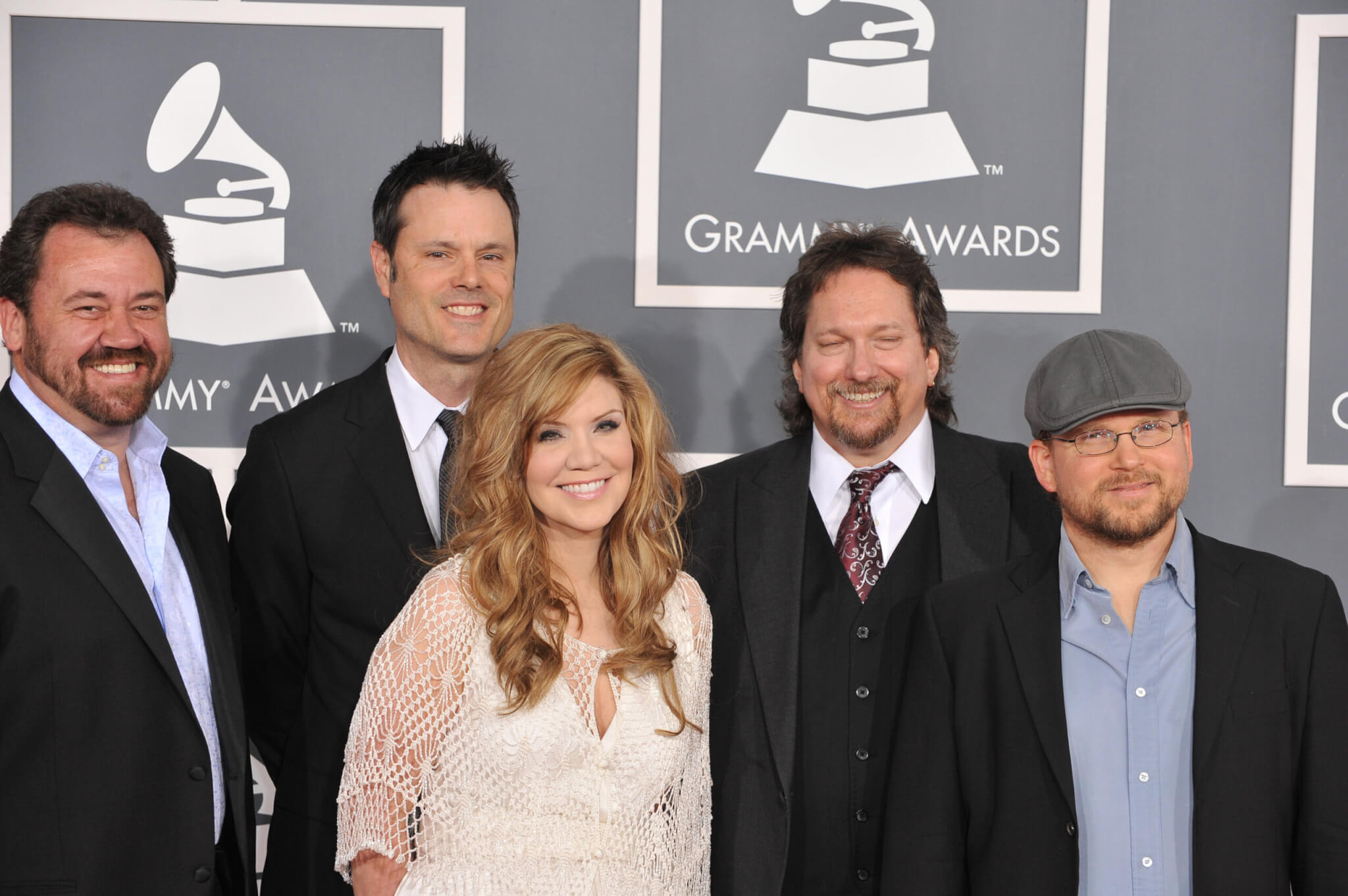 Best Bluegrass Bands: Top 5 Folk Groups According To Music Experts