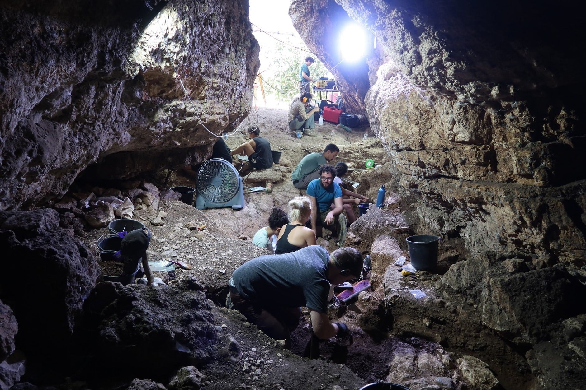100,000-year-old cultural melting pot discovered in Israeli cave may ...
