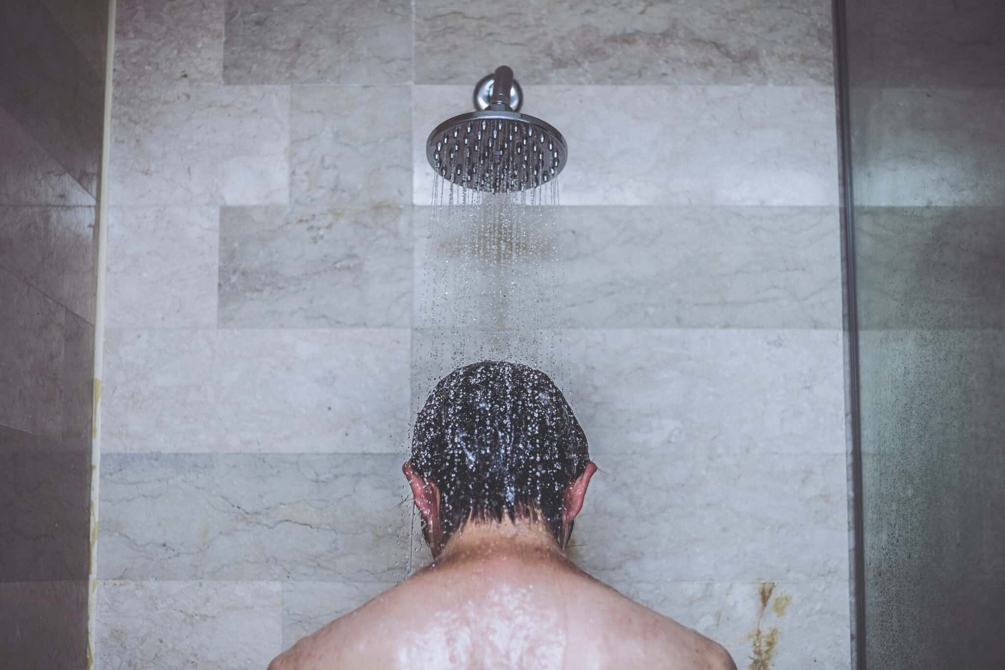 Gen Z Is Taking Cold Showers And Doing Laundry In Bathtubs To Save ...